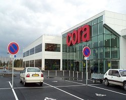 De acuma, comenzi online la Cora cu livrare la domicilu și la Cluj ...